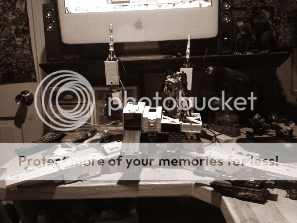 Heavy/Scratch: - WIP G1-Classic Metroplex | TFW2005 - The 2005 Boards